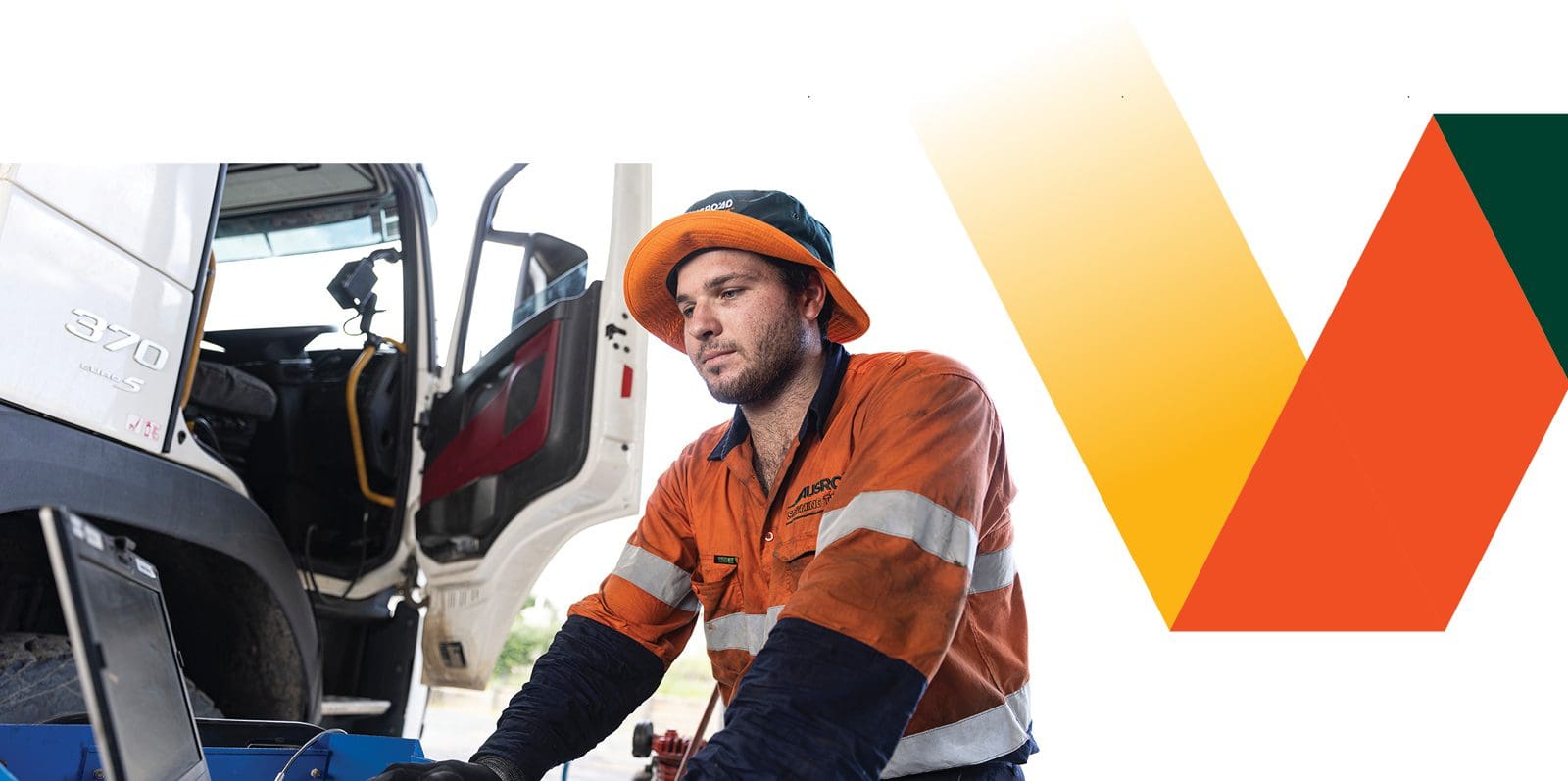 Contracting & Hiring | AUSROAD® Stemming and Contour Loaders